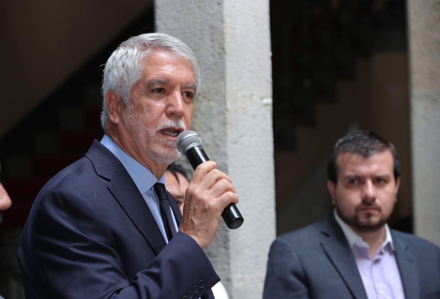 Peñalosa Fue Hospitalizado Tras Presentar Falta De Oxígeno Rcn Radio